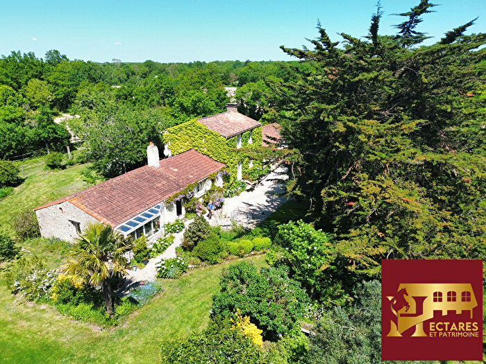 Maison à vendre - Machecoul - 11 pièces - 6 chambres