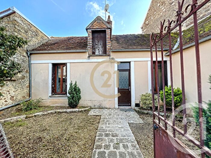 Maison 3 pièces à louer à Voulx
