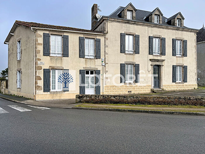 Maison à vendre - Clessé - 6 pièces - 4 chambres