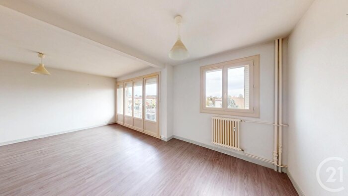 Appartement à louer - Dole, Centre-ville - 5 pièces - 3 chambres