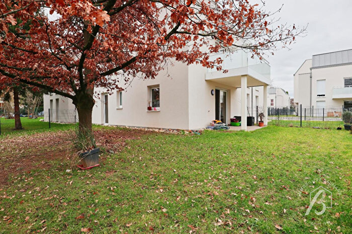 Appartement à louer - Lingolsheim, Centre-ville - 2 pièces - 1 chambre