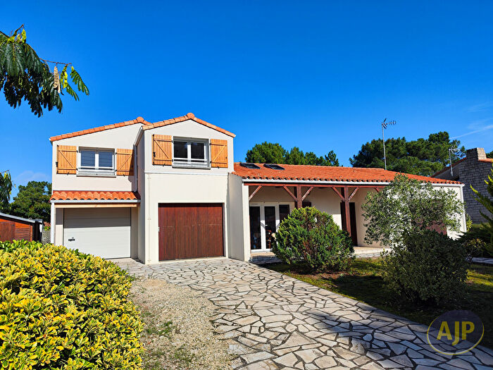 Maison à vendre - La Faute-sur-Mer - 7 pièces - 4 chambres