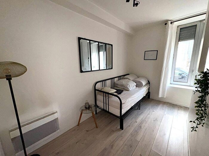 Appartement à louer - Cernay Jamin-Jean Jaurès-Epinettes, Reims - 1 pièce