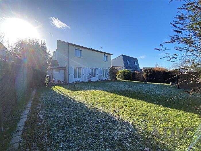 Maison à vendre - Dammartin-en-Goële - 6 pièces - 4 chambres