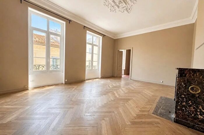 Nîmes, Feuchères - Appartement 8 pièces à vendre