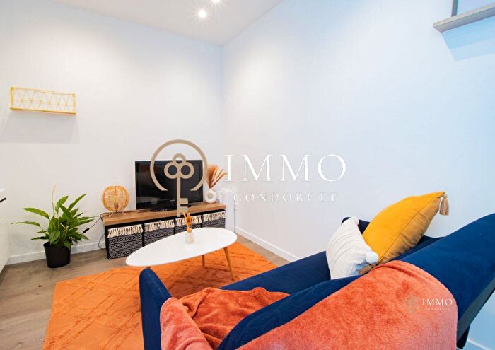 Appartement 1 pièce à Le Clos du Luxembourg-Centre Ville, Bourg-la-Reine, à louer