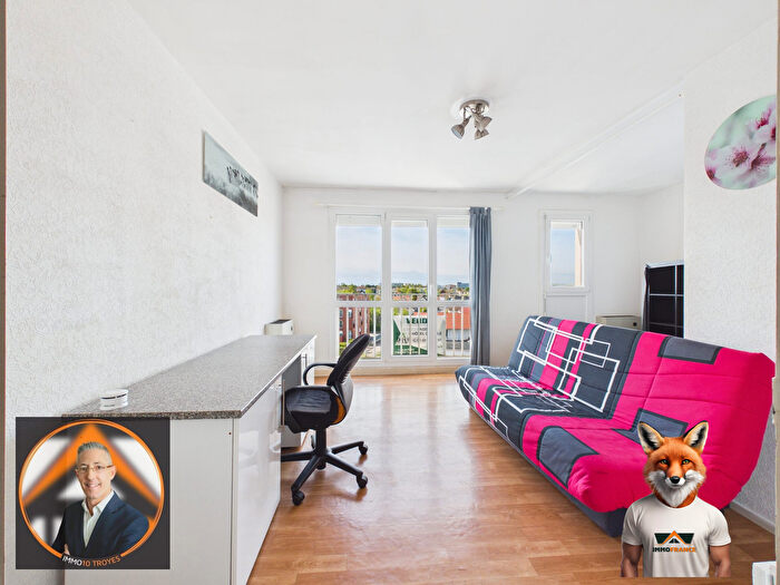 Appartement 1 pièce à vendre - Saint-Julien-les-Villas
