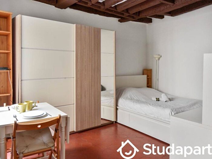 Appartement à louer - Montorgueil-Saint Denis, Paris ème - 1 pièce