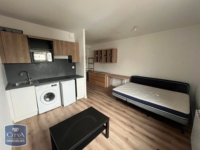 Appartement 1 pièce à louer - Vénissieux, Centre-ville