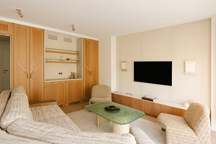 Appartement à vendre - Paris e , Breteuil - 4 pièces - 2 chambres