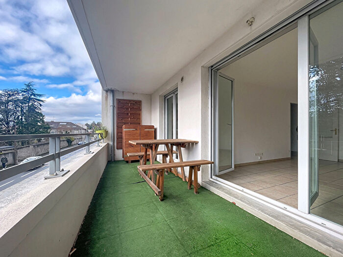 Appartement à louer - Caluire-et-Cuire, Vassieux, Crépieux - 3 pièces - 2 chambres