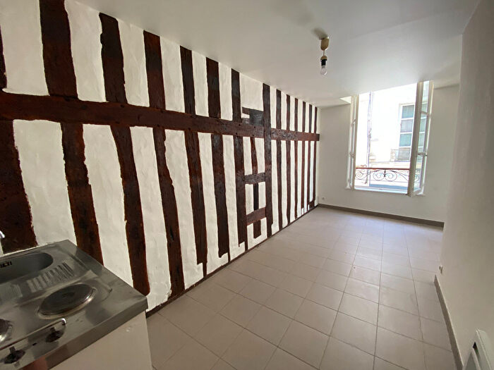 Appartement à louer - Blois, Centre-ville - 2 pièces - 1 chambre