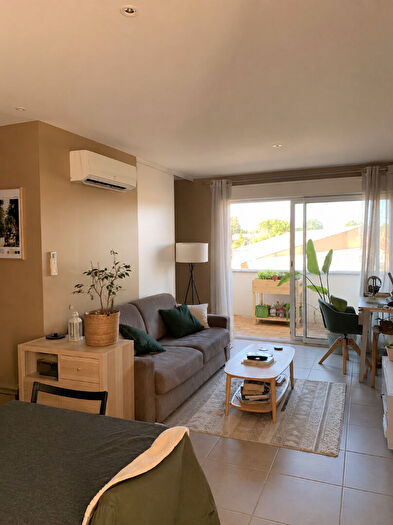 Appartement 2 pièces à vendre à Arles, Pont de Crau, Moulès