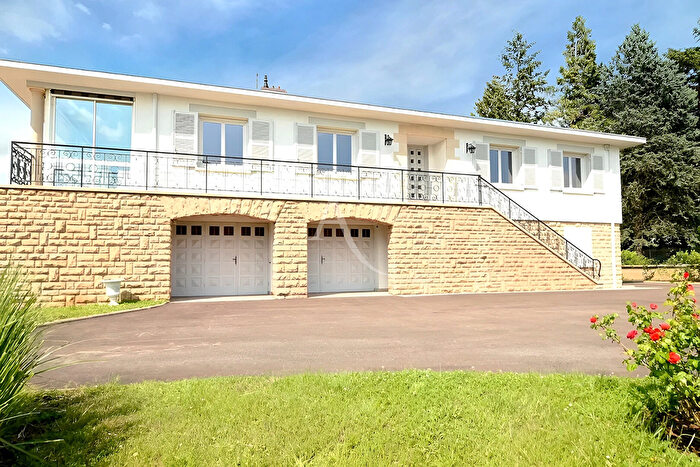 Charnay-lès-Mâcon : Maison 7 pièces à vendre