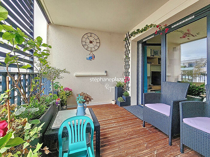 Appartement à vendre - Royan, Centre-ville - 3 pièces - 2 chambres