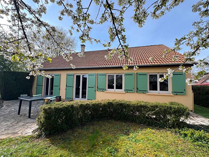 Neuville-sur-Sarthe - Maison 4 pièces à vendre