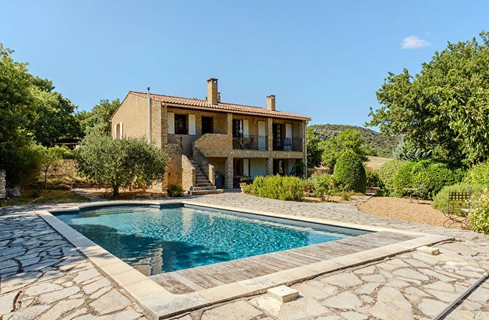 Maison 5 pièces à vendre à Murs