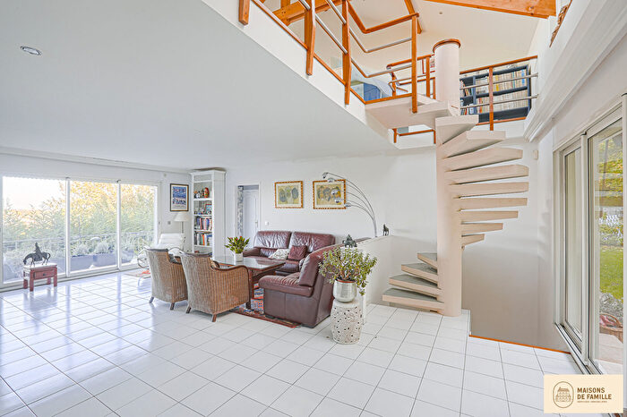 Maison à vendre - Louveciennes - 8 pièces - 5 chambres