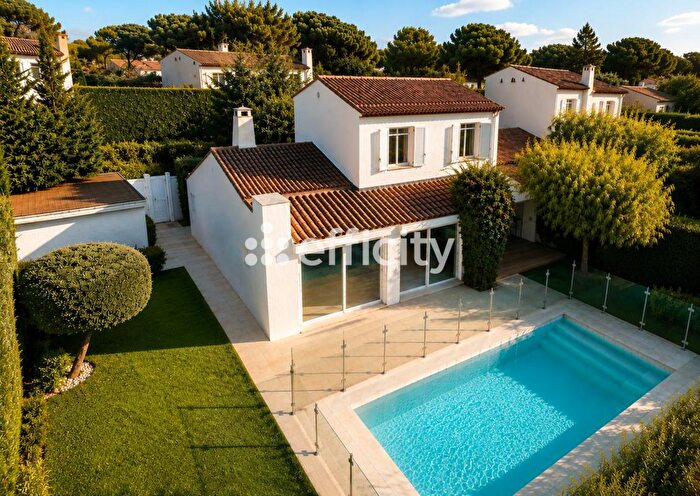 Maison 5 pièces à vendre à Villeneuve-Loubet, Les Hauts de Vaugrenier, Les Maurettes, Vaugrenier