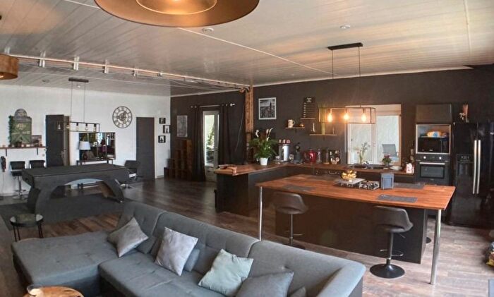 Maison à vendre - Saint-Médard-de-Mussidan - 7 pièces - 5 chambres