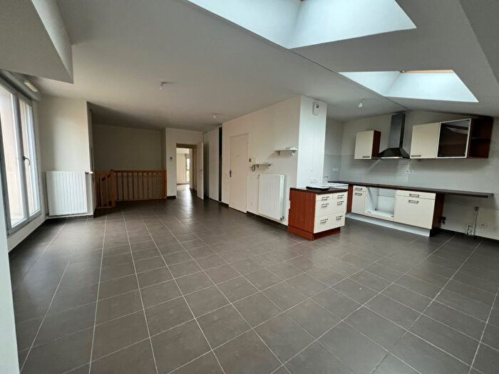 Appartement 5 pièces à vendre - Civrieux