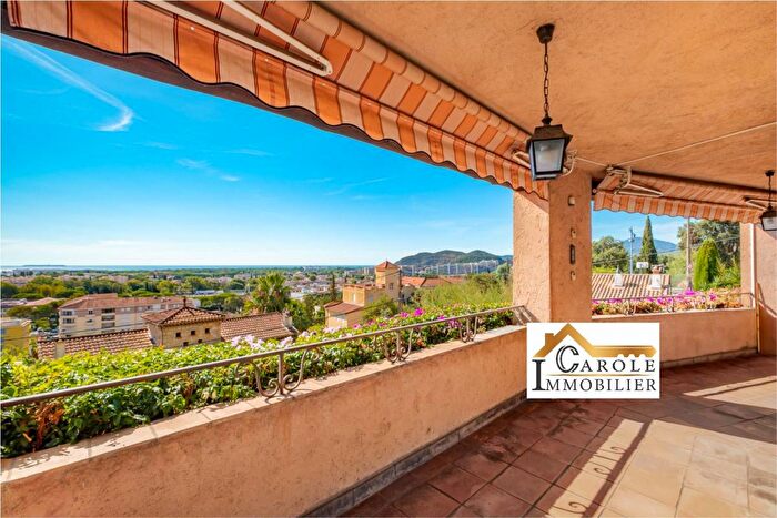 Maison à vendre - Mandelieu-la-Napoule - 8 pièces - 4 chambres