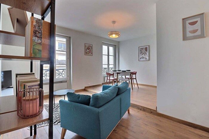 Appartement à louer - Epinettes-Bessières, Paris ème - 1 pièce