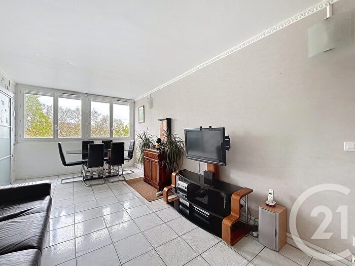 Appartement à vendre - Orly, Hautes Bornes - 4 pièces - 3 chambres