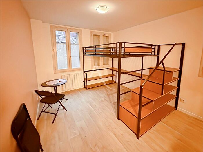 Appartement à louer - Saint Marc-Croix de Pierre-Saint Nicaise, Rouen - 1 pièce