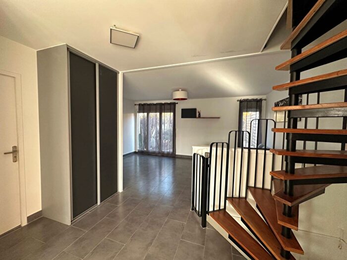 Maison à louer - Grenat, Longjumeau - 4 pièces - 3 chambres