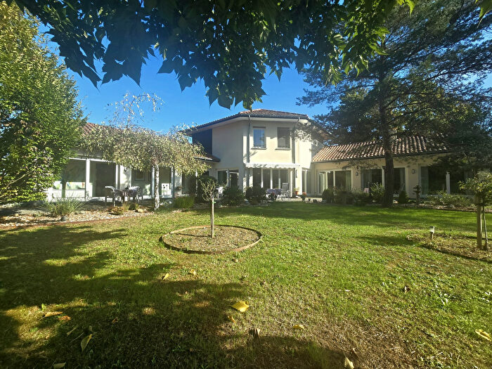 Maison à vendre - Bourg-du-Bost - 9 pièces - 4 chambres