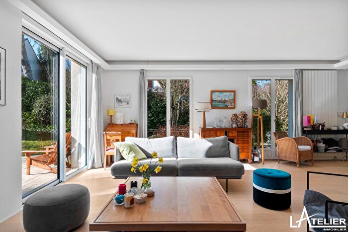 Maison à vendre - Saint-Germain-en-Laye, Pontel, Schnapper, Sous-préfecture - 7 pièces - 4 chambres