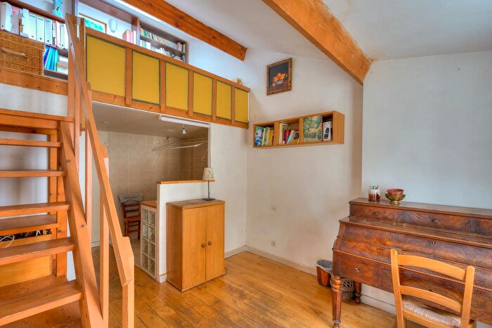 Appartement à vendre - Puteaux, Vieux Puteaux - 4 pièces - 2 chambres