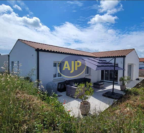 Maison 4 pièces à Beaugeay, à vendre