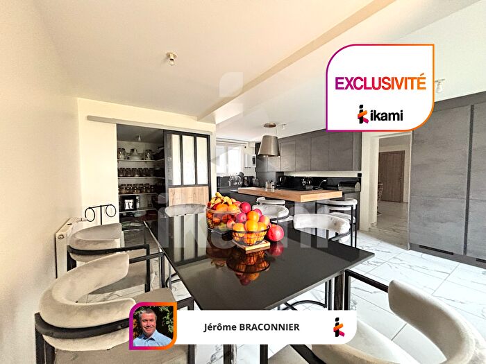 Maison à vendre - Saint-Fons, Clochette - 5 pièces - 3 chambres