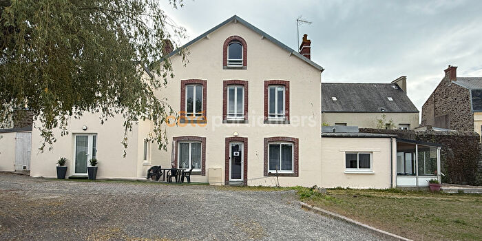 Granville, Centre-ville : Appartement 2 pièces à vendre