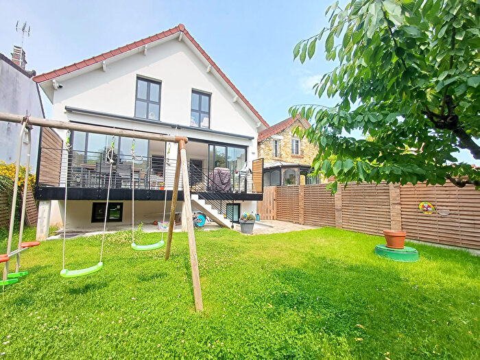 Maison à vendre - Soisy-sous-Montmorency, Les Noels, Champs de Course dEnghien, Gare - 6 pièces - 3 chambres