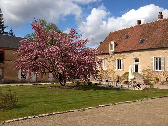 Maisons à vendre et appartements à louer - 1