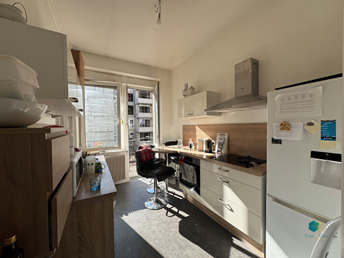 Appartement à louer - Strasbourg, Gare - 1 pièce - 1 chambre