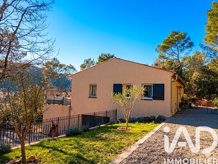 Maison à vendre - Salernes - 5 pièces - 3 chambres