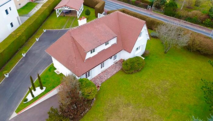 Maison à vendre - Cairon - 7 pièces - 5 chambres