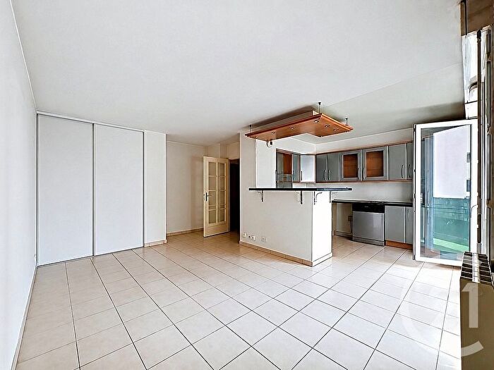 Appartement 3 pièces à vendre - Combs-la-Ville, Vieux Pays