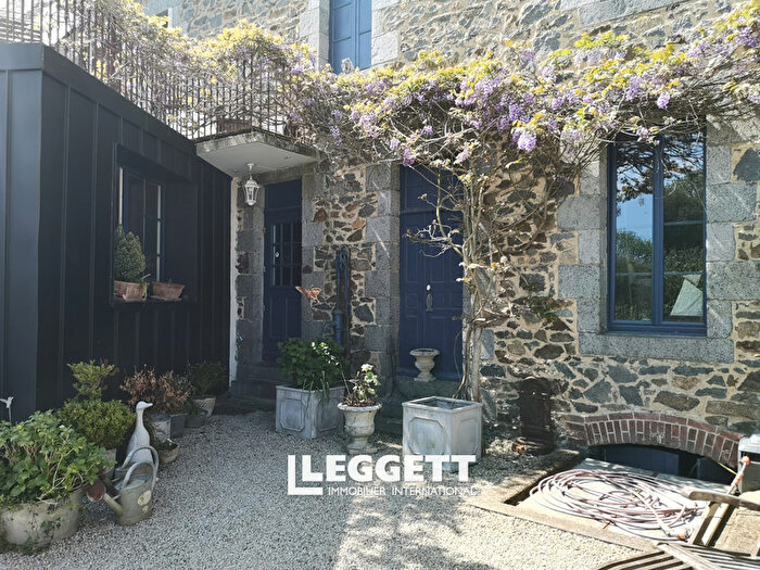 Maison à vendre - Lanrelas - 11 pièces - 5 chambres