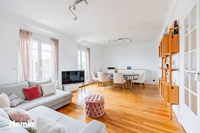 Levallois-Perret, Front de Neuilly - Appartement 3 pièces à vendre