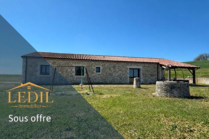 Maison à vendre - Marmont-Pachas - 5 pièces - 4 chambres