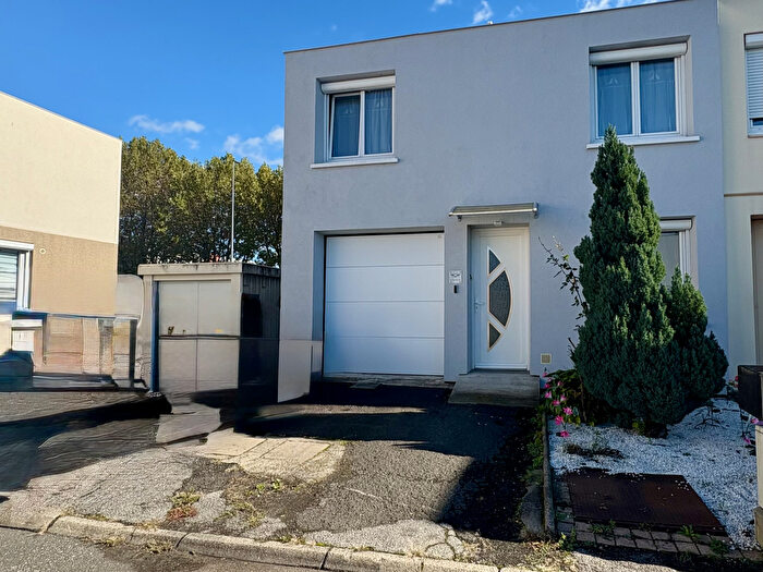 Maison à vendre - Clermont-Ferrand, Les Vergnes - 6 pièces - 4 chambres