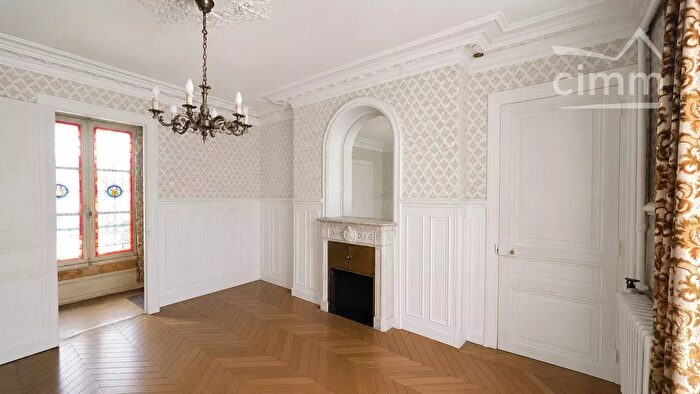 Paris 10ème, Porte Saint-Martin, Paradis - Appartement 6 pièces à vendre
