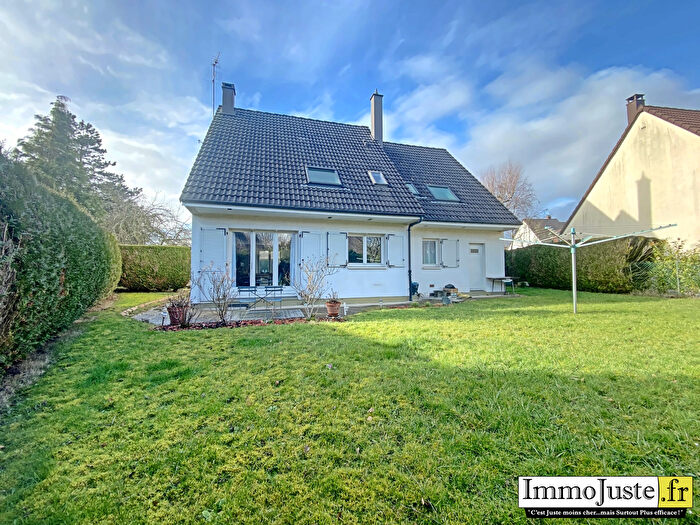 Maison à vendre - Les Essarts-le-Roi - 6 pièces - 4 chambres