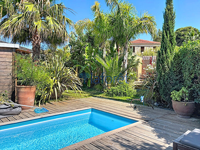 Maison 5 pièces à Carqueiranne, à louer