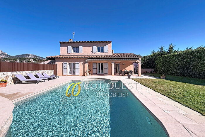 Maison à vendre - Vence, Saint-Martin, Lubiane, Le Suve - 4 pièces - 3 chambres